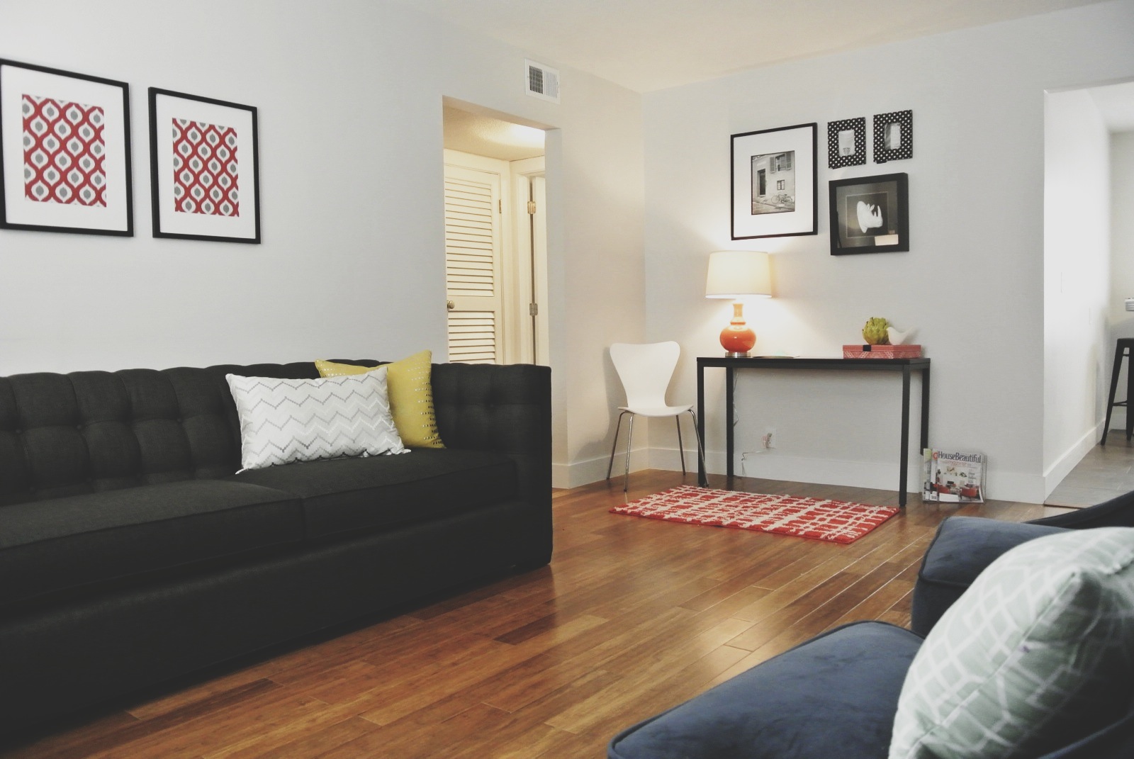 How to Work with White Walls | Jillianastasia